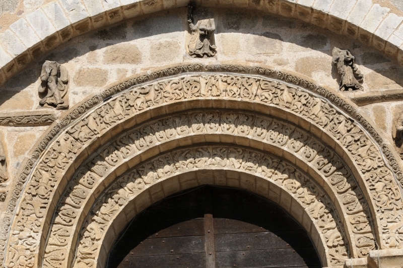 Eglise Notre Dame de Bussière-Badil - Office du tourisme du Périgord ...